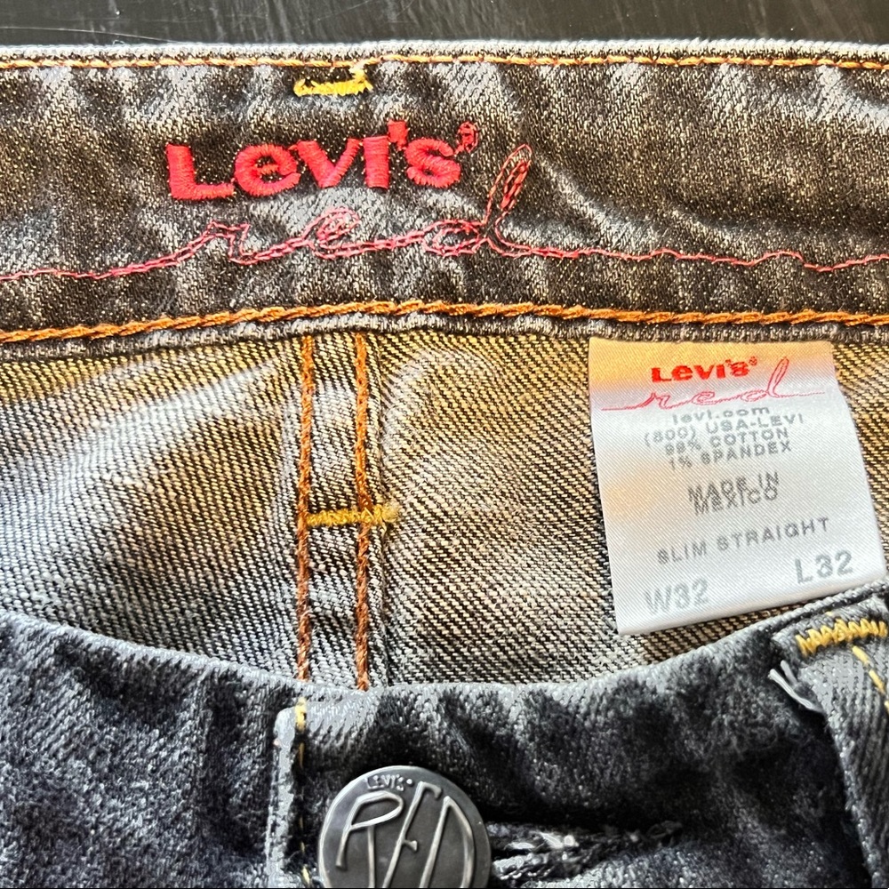 Levis Red Redline Limited Edition - Gem